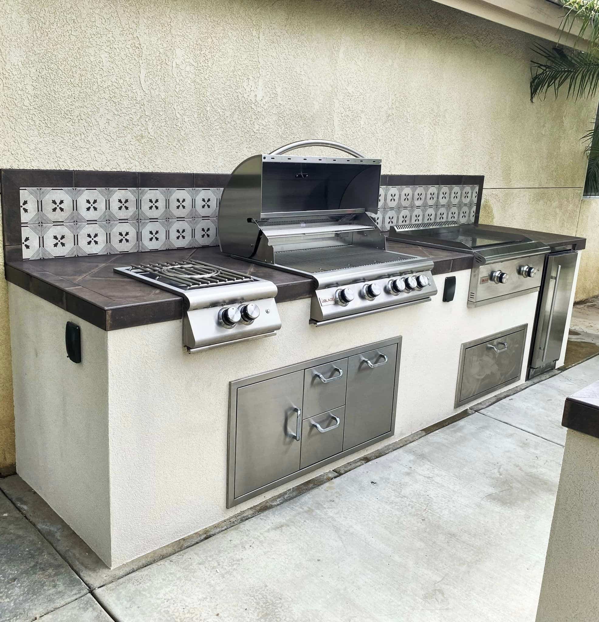 Premium BBQ Grills and Outdoor Kitchens | The BBQ Store